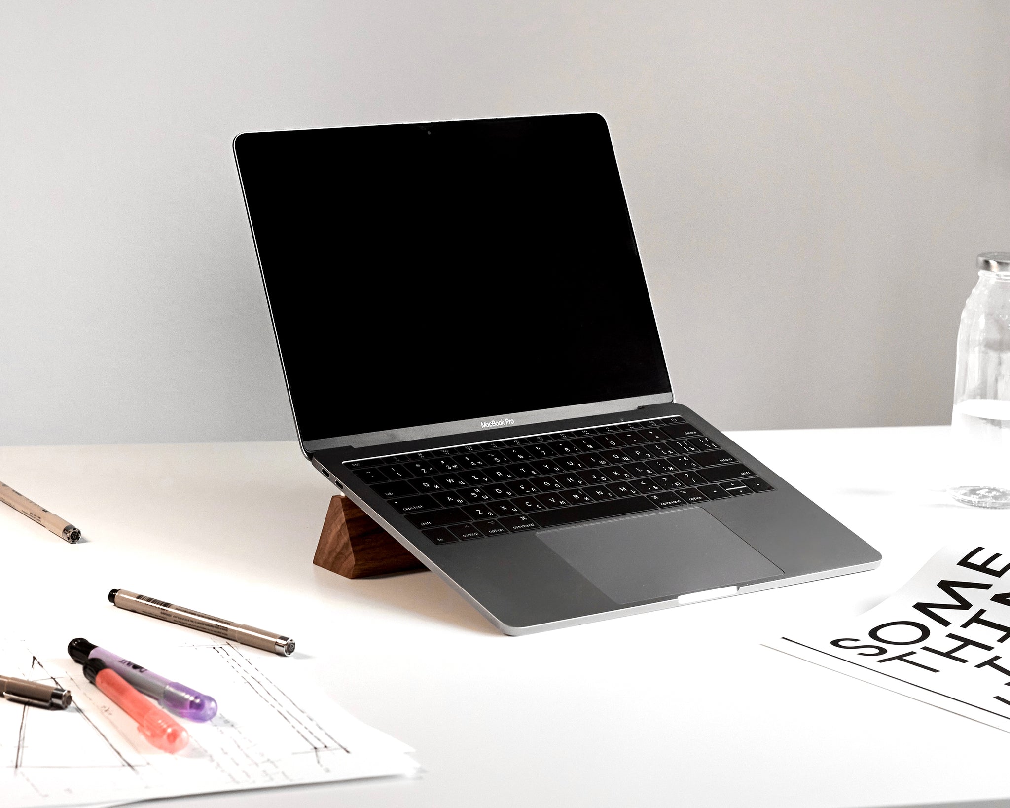 Long Laptop Stand – TheHrdwood