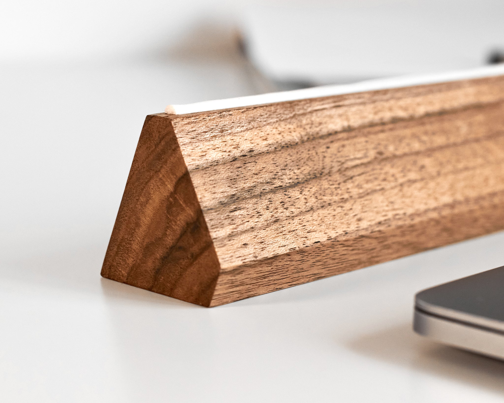 Long Laptop Stand – TheHrdwood