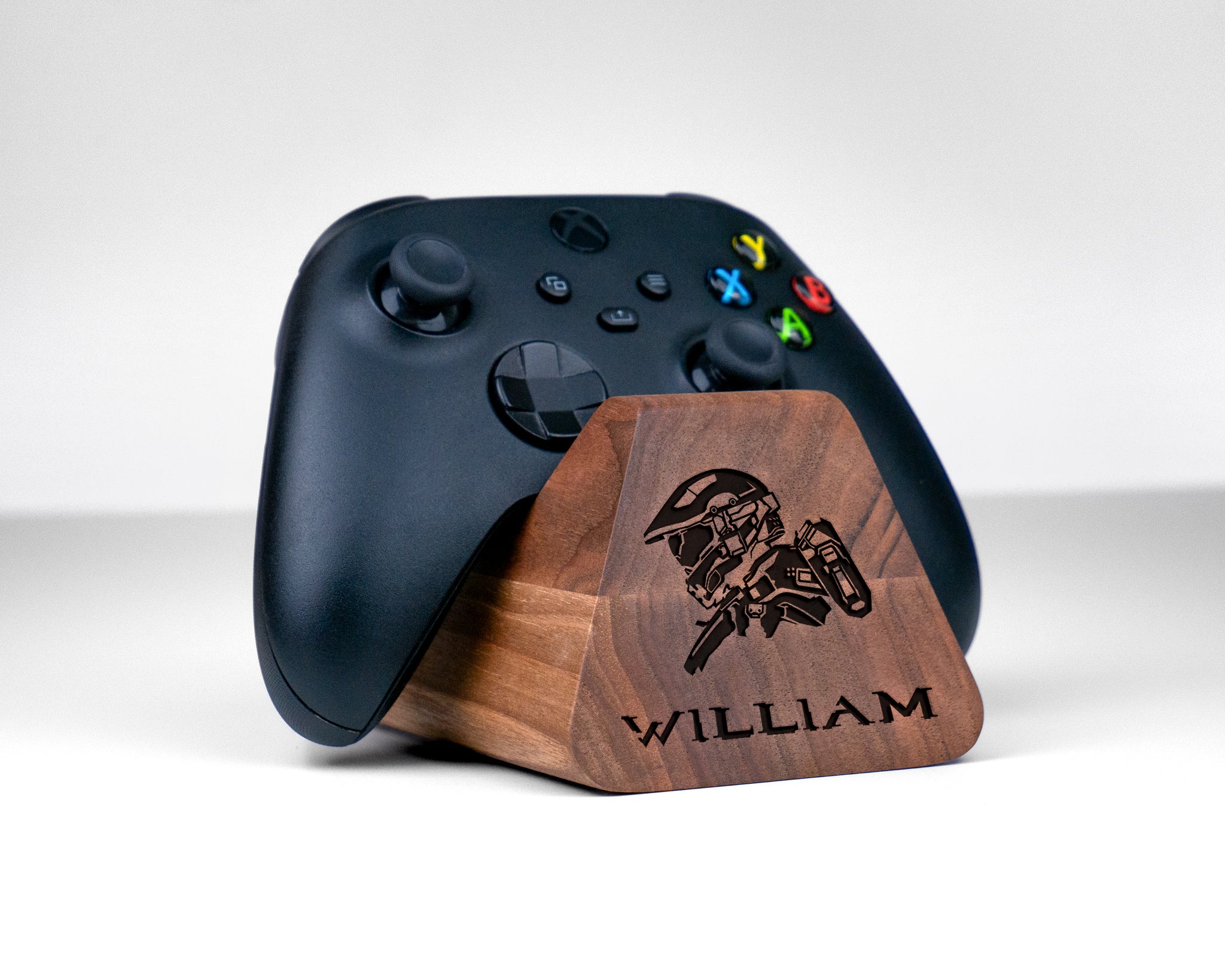 Gamepad Stand – TheHrdwood